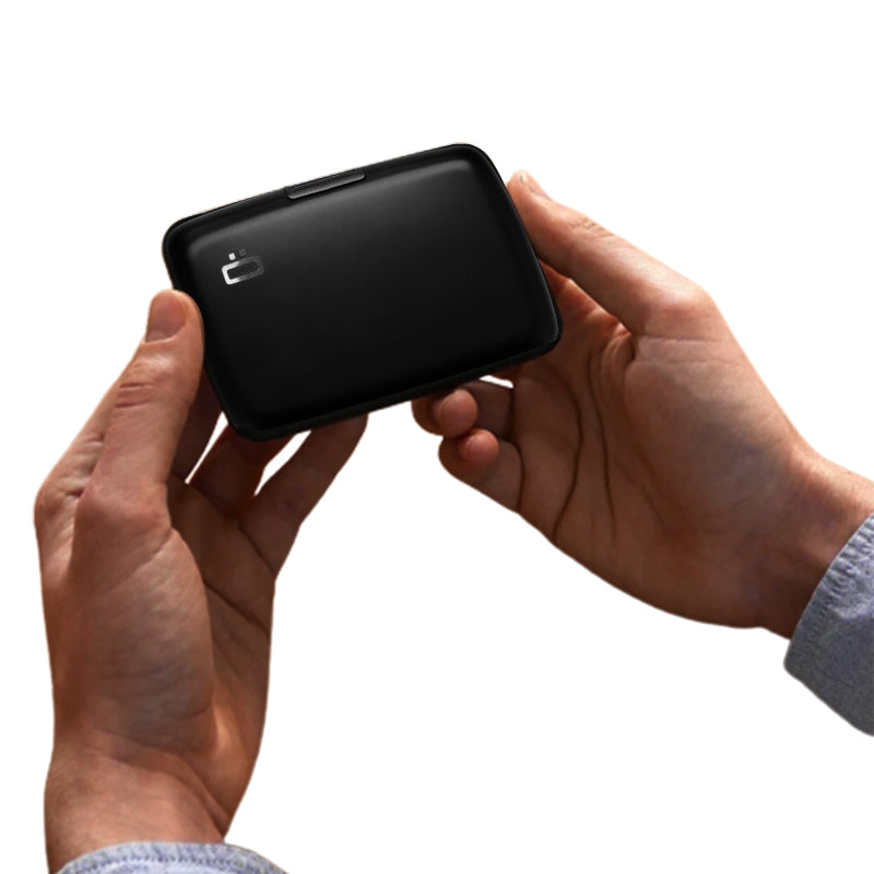 Ogon Design Smart Case - Black - LIVTEK INDIA PVT LTD